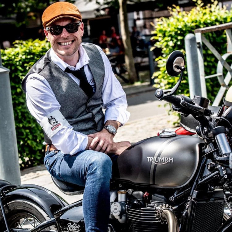 The Distinguished Gentleman's Ride - Christopher Hachat