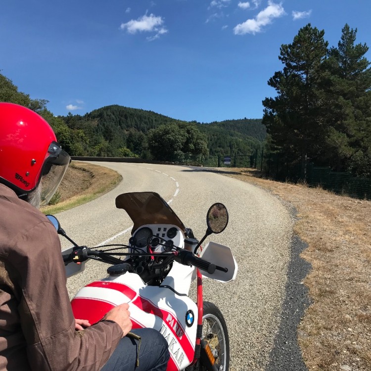 The Distinguished Gentleman's Ride - Peter Desmet